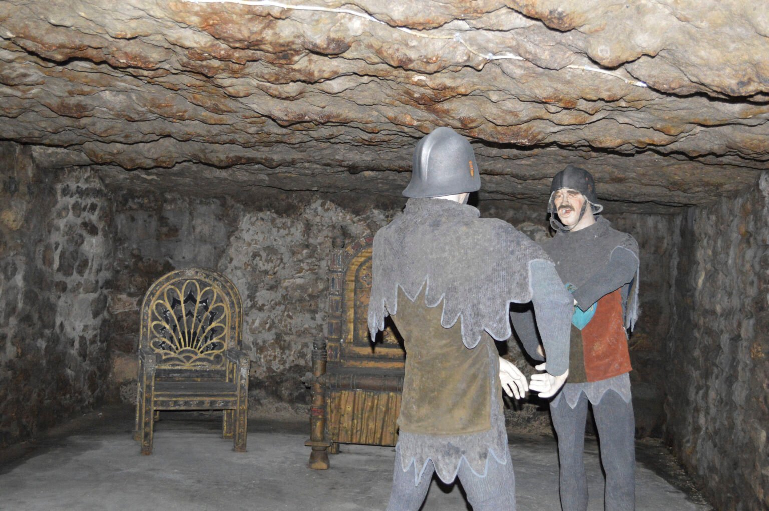 Dónde Se Encuentra El Laberinto Del Castillo De Buda